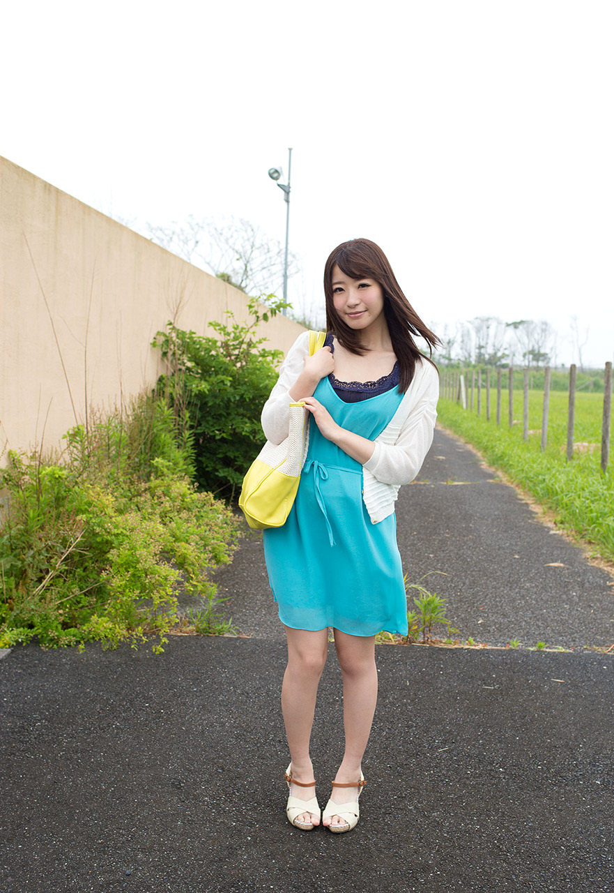 Saki Hatsumi Curiousandhorny